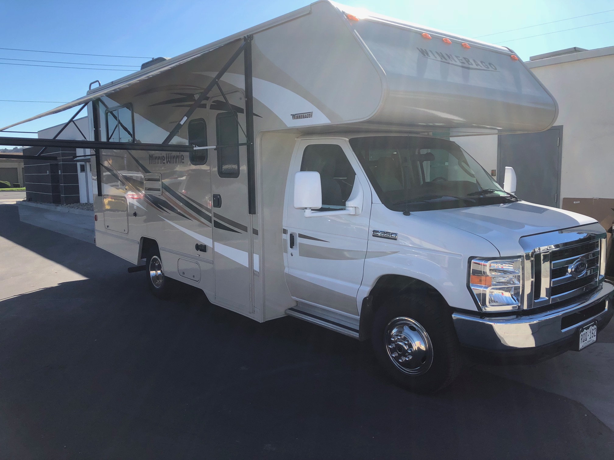 Winnebago Minnie Winnie 24 foot - RV Sprinter