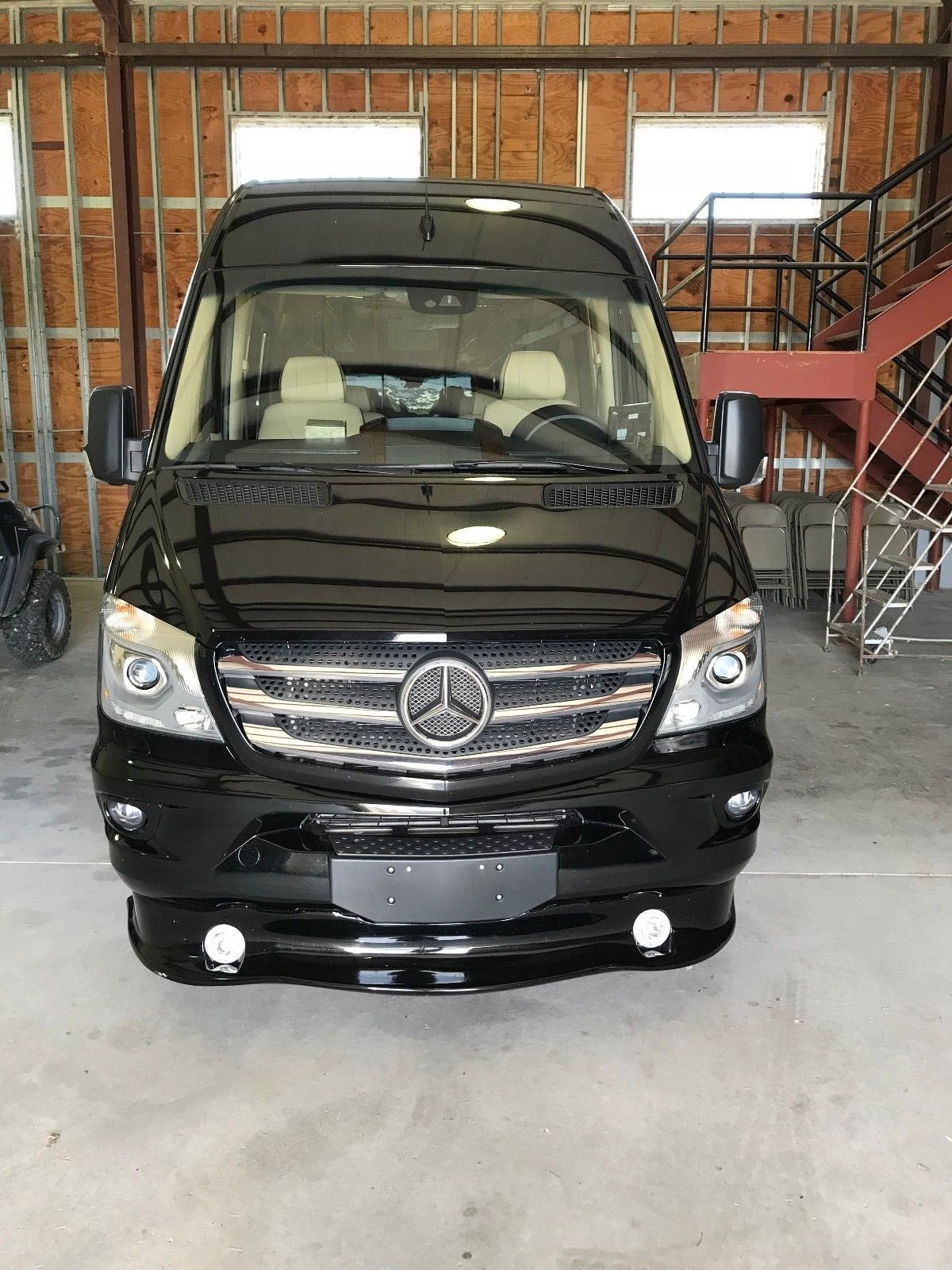 Day Cruiser Business Class Sprinter with Bathroom - RV Sprinter