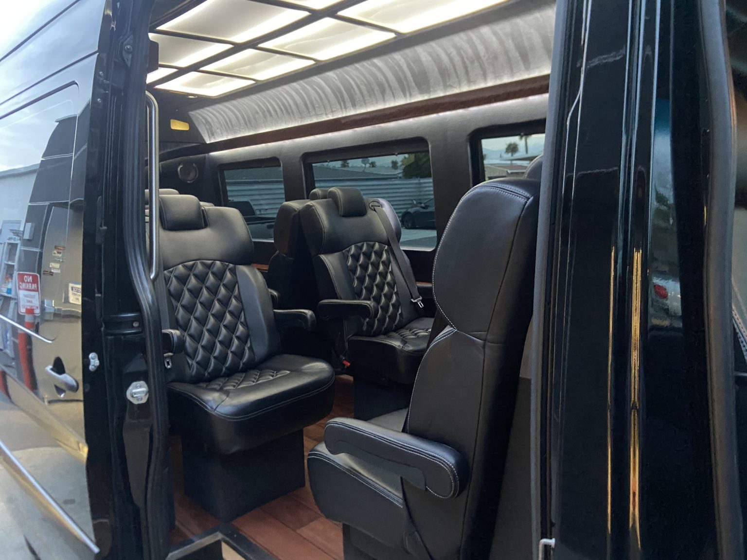 10 Px Mercedes Luxury Sprinter - RV Sprinter